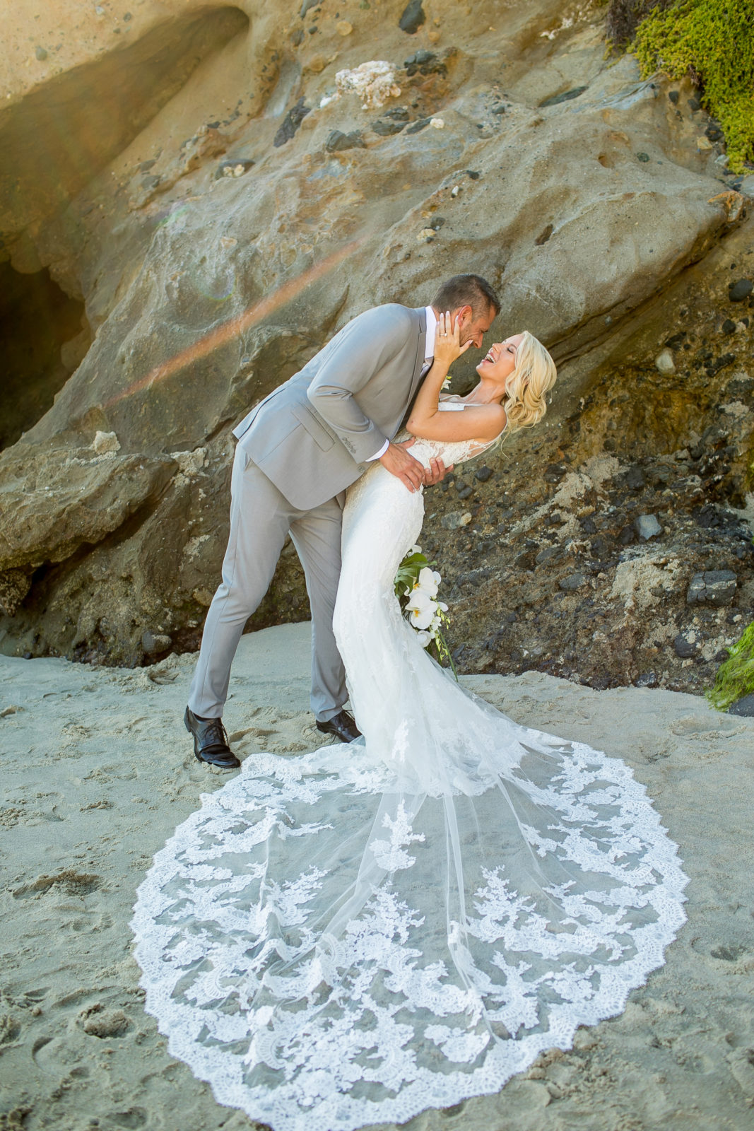 Tropical Laguna Beach Wedding » amethysteventproductions.com
